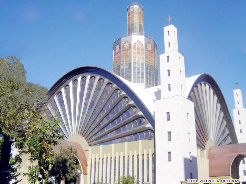 Para Zé Eduardo: missa e memória de uma Comenda - Mural do Paraná