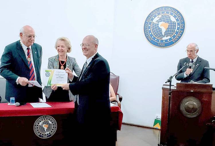 JORGE BERNARDI NO INSTITUTO HISTÓRICO E GEOGRÁFICO DO PARANÁ - Mural do ...