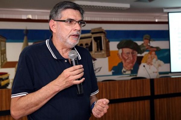 UM JORNALISTA ACIMA DE TODOS - Mural do Paraná